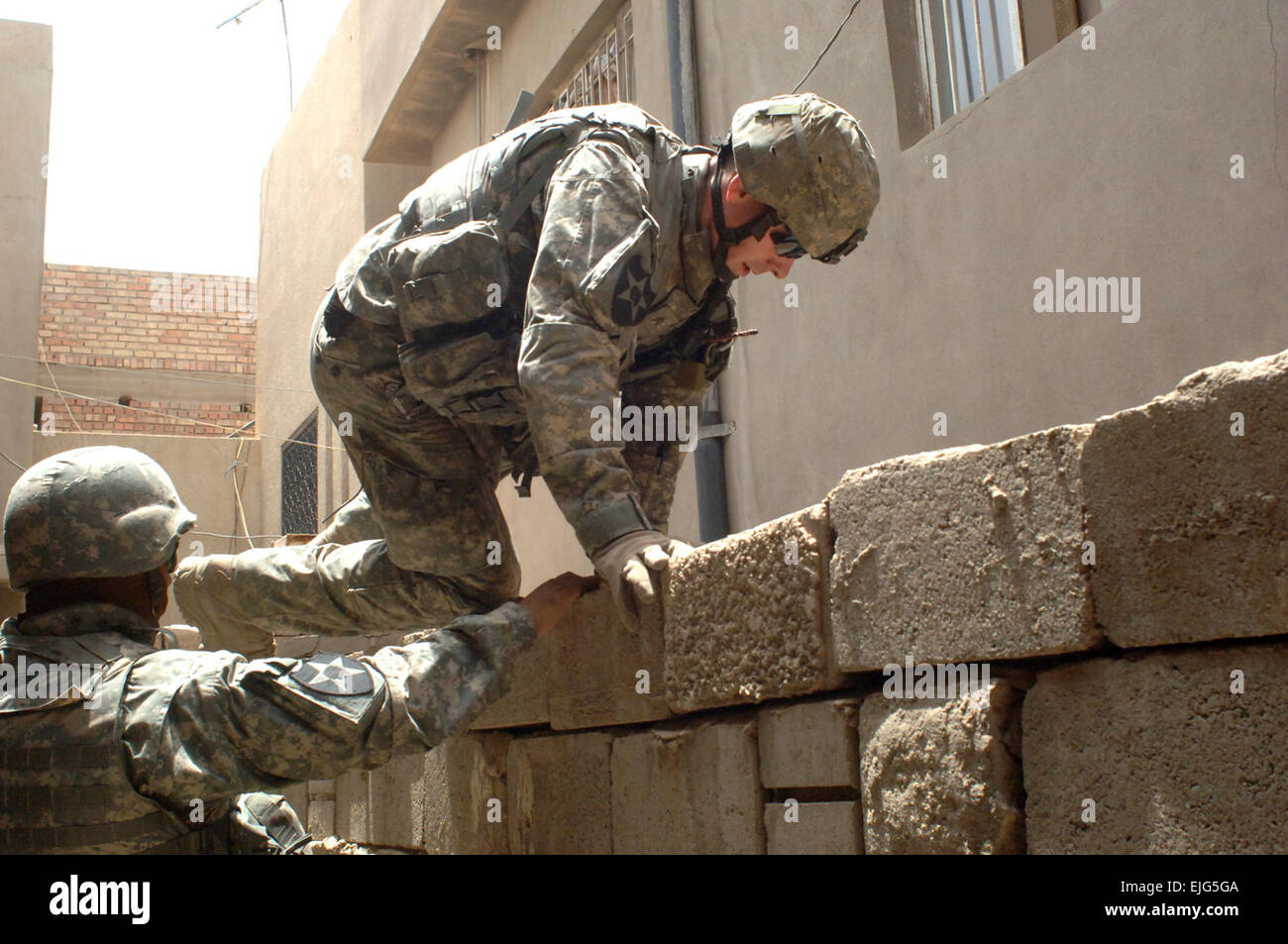U s army rocket launcher hi-res stock photography and images - Alamy