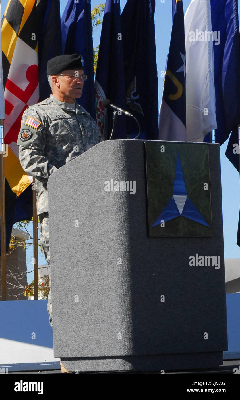 Army Chief of Staff Gen. George W. Casey Jr., addresses hundreds in ...