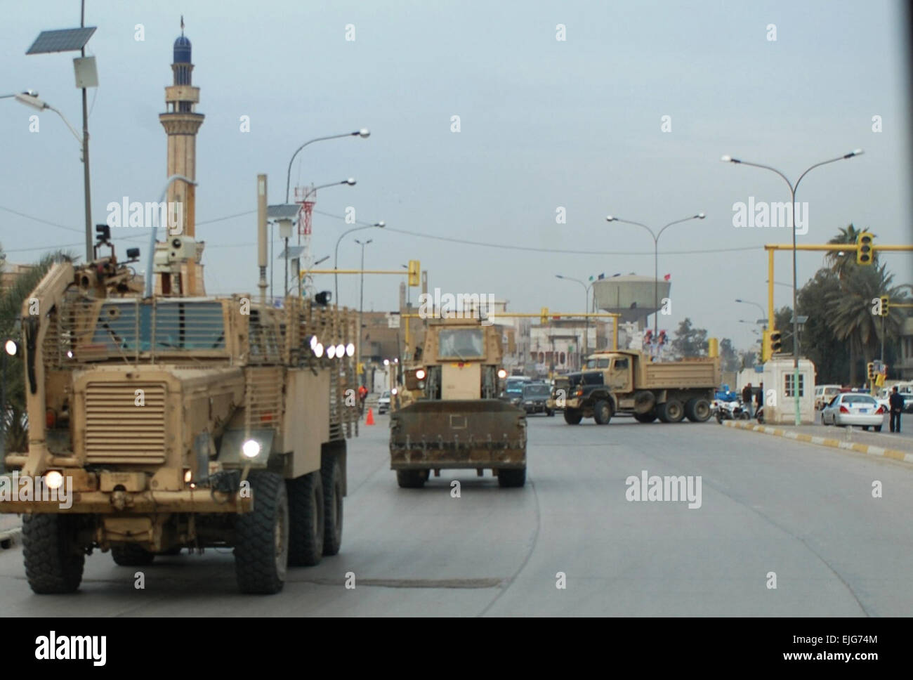 Soldiers from 2nd Platoon, 688th Mobility Augmentation Company, 890th ...