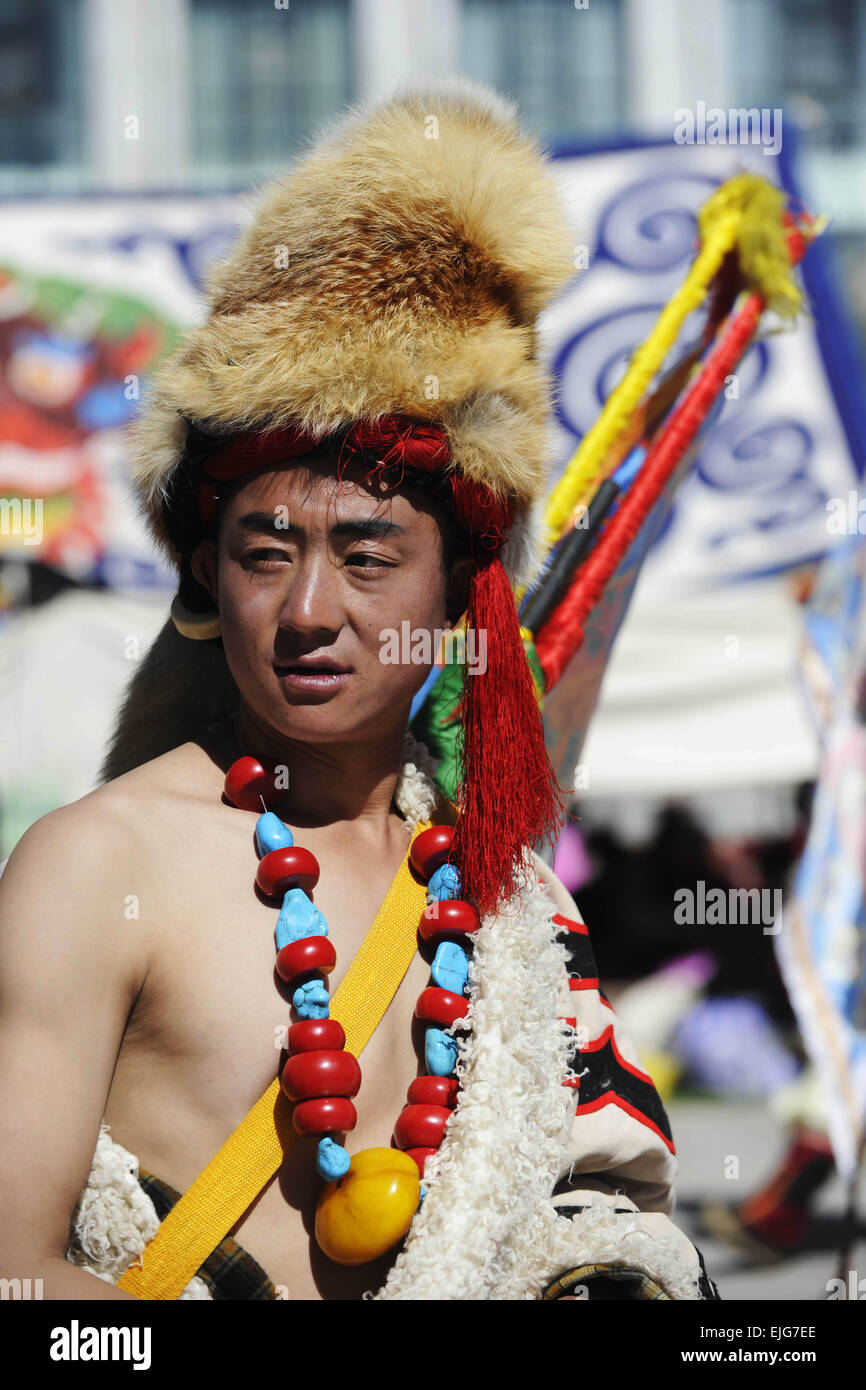 Qamdo. 26th Mar, 2015. Photo taken on March 26, 2015 shows a man ...