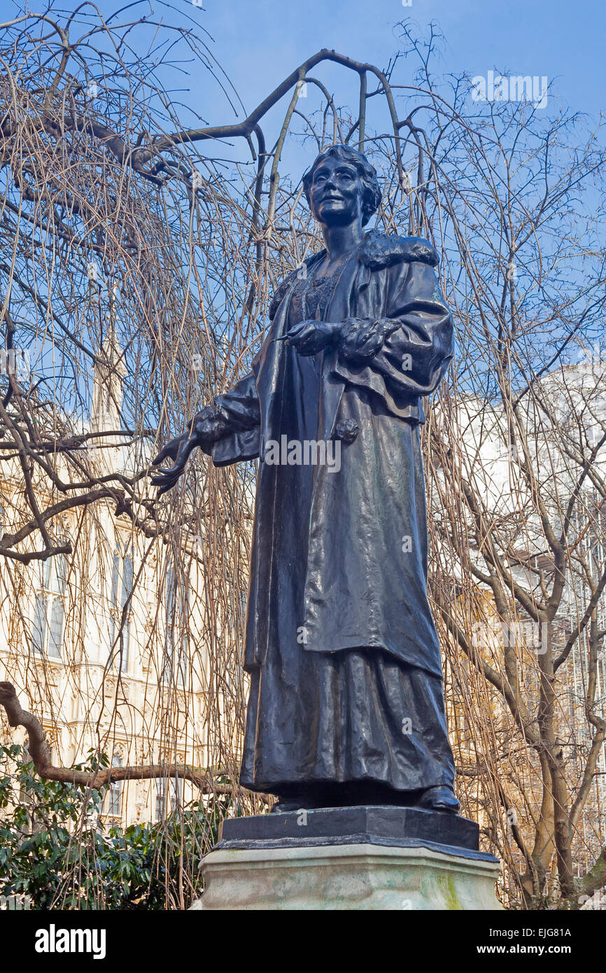 Statue of pankhurst hi-res stock photography and images - Alamy