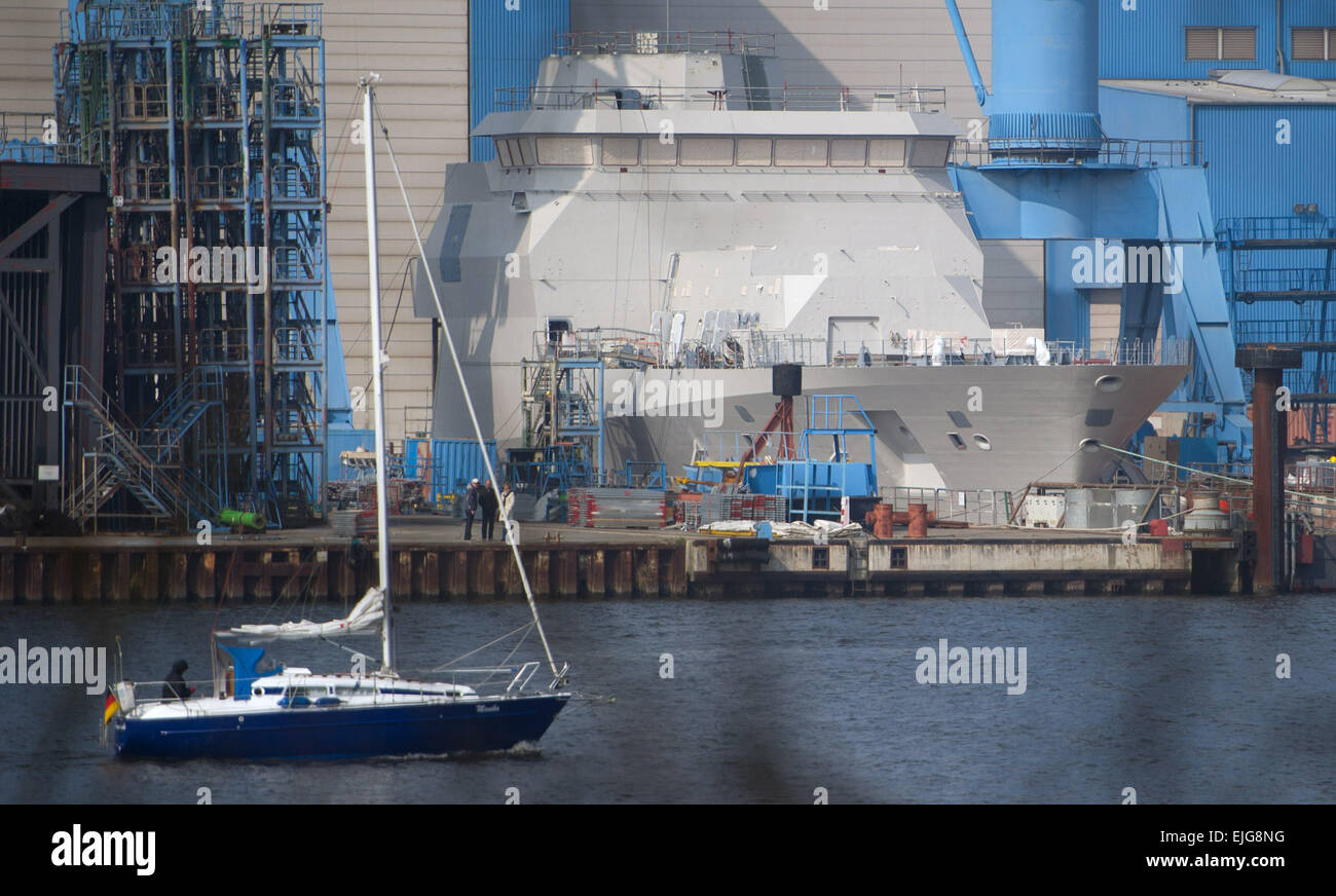 F125 class hi-res stock photography and images - Alamy