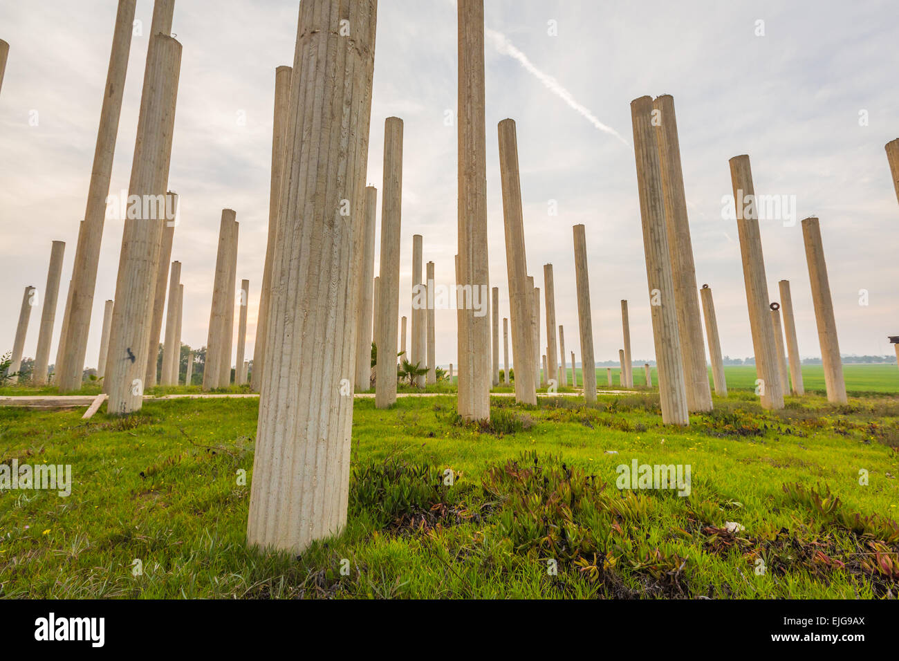 Pillars with cloud hi-res stock photography and images - Alamy