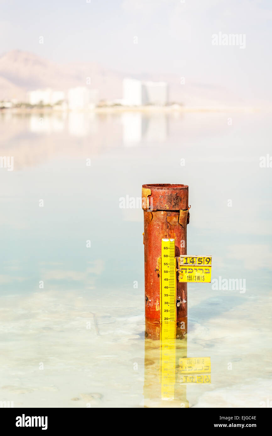 dimensional column level of the Dead Sea Stock Photo - Alamy