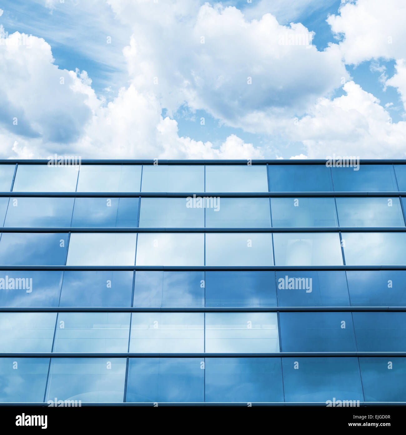 Mirrored windows glass hi-res stock photography and images - Alamy