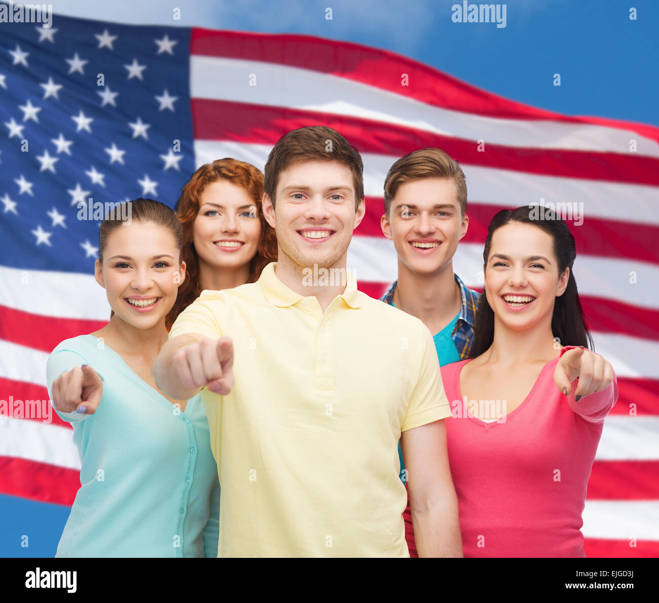 group of smiling teenagers Stock Photo - Alamy
