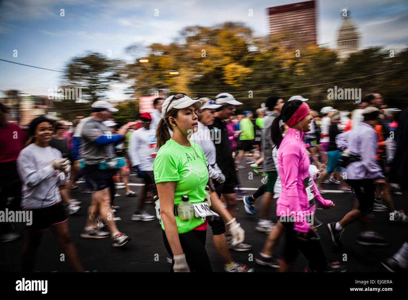 Chicago Marathon runners completed the 2012 Chicago Marathon Stock ...