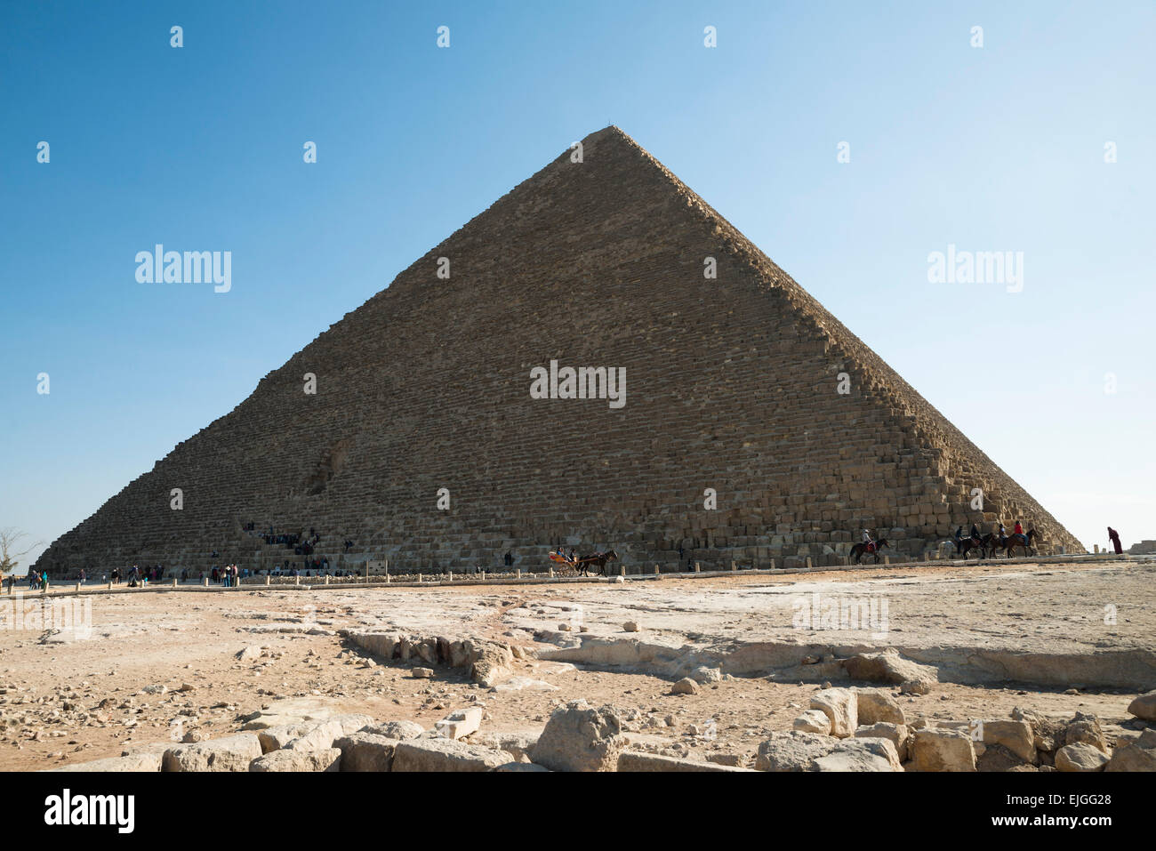 The Great Pyramid of Giza (Pyramid of Khufu or the Pyramid of Cheops ...