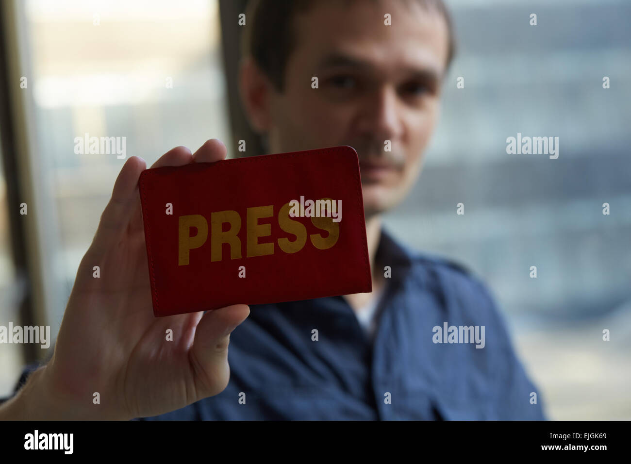 journalist reveals identity, press Stock Photo - Alamy
