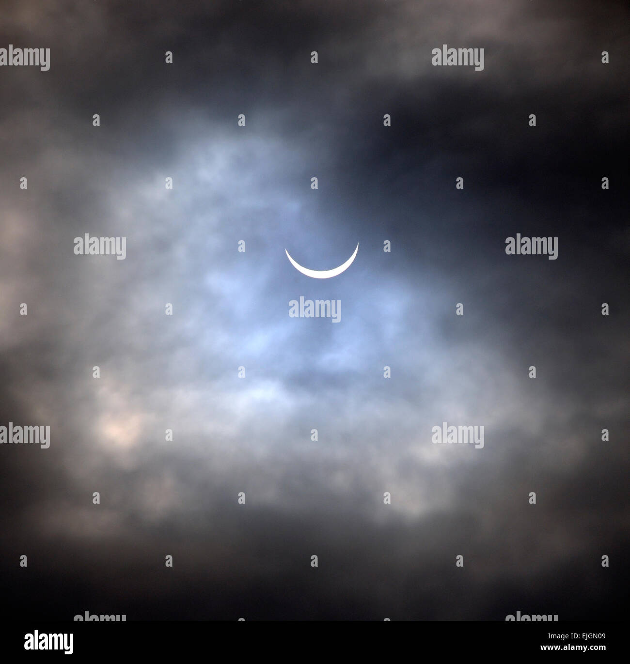 Crescent moon observation hi-res stock photography and images - Alamy