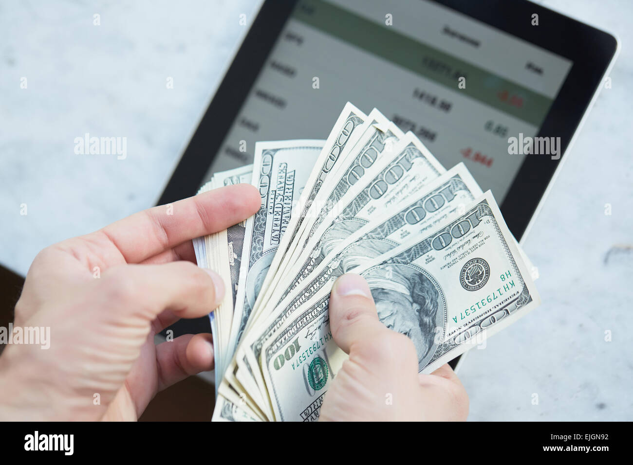 money in hand Stock Photo - Alamy