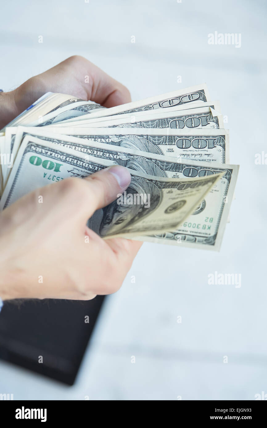 money in hand Stock Photo - Alamy