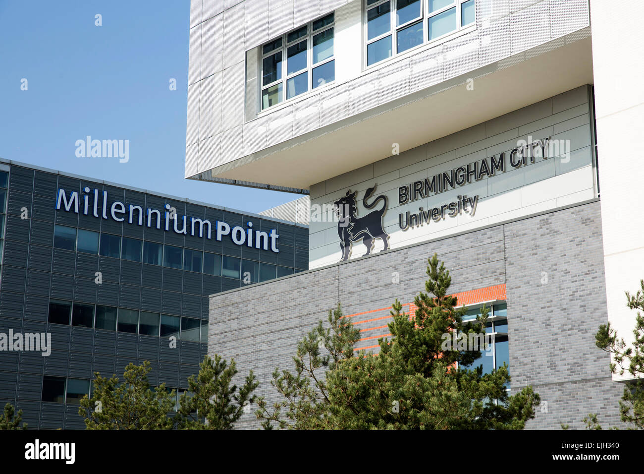 The Parkside Building, Birmingham City University next to Millennium ...