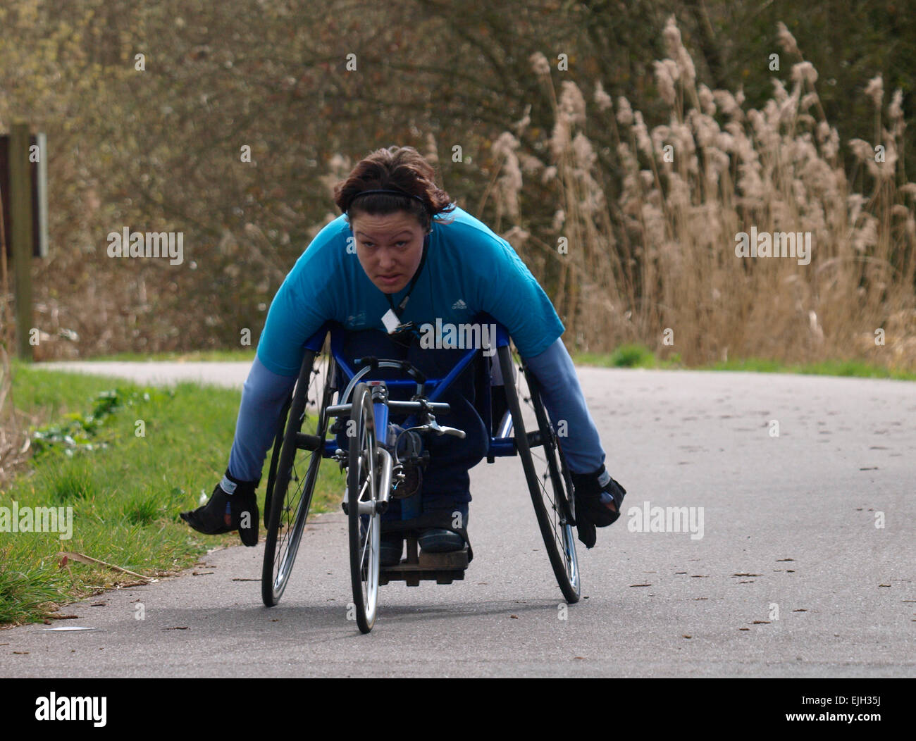Wheelchair athlete hi-res stock photography and images - Alamy