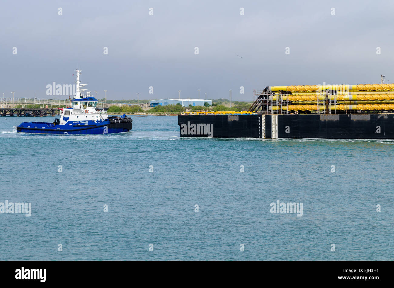 Tug Signet Reliance controlling this Crowley Marine Services barge 455 ...