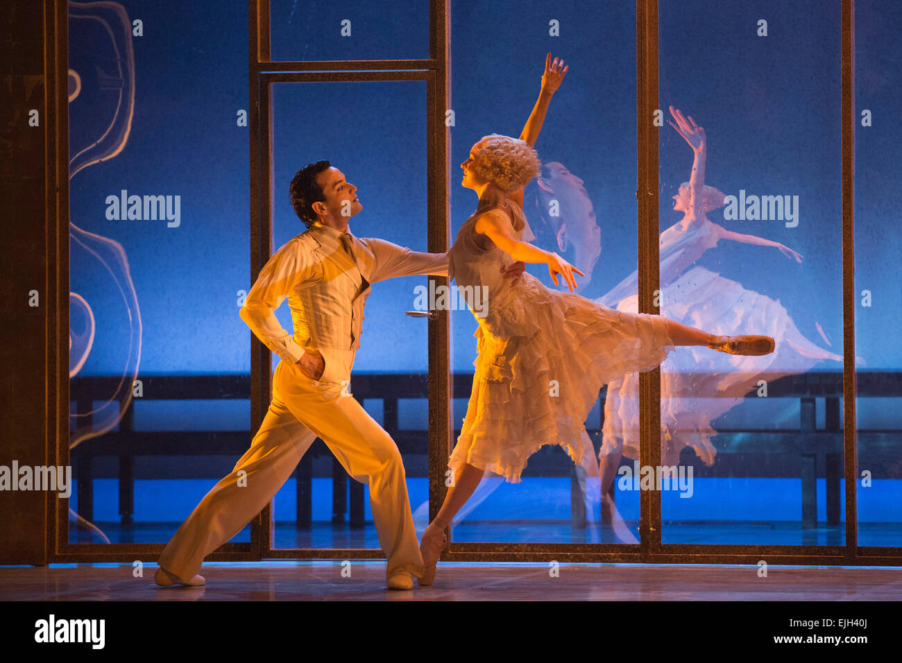 Dance scene great gatsby hi-res stock photography and images - Alamy