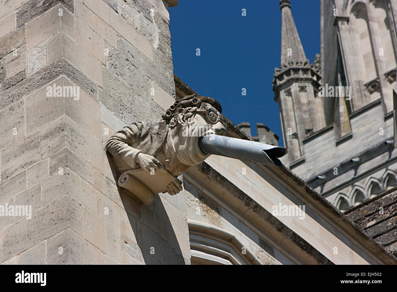 Gargoyle water spout hi-res stock photography and images - Alamy