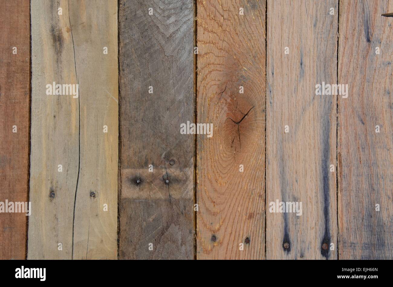 Wood pallet hi-res stock photography and images - Alamy