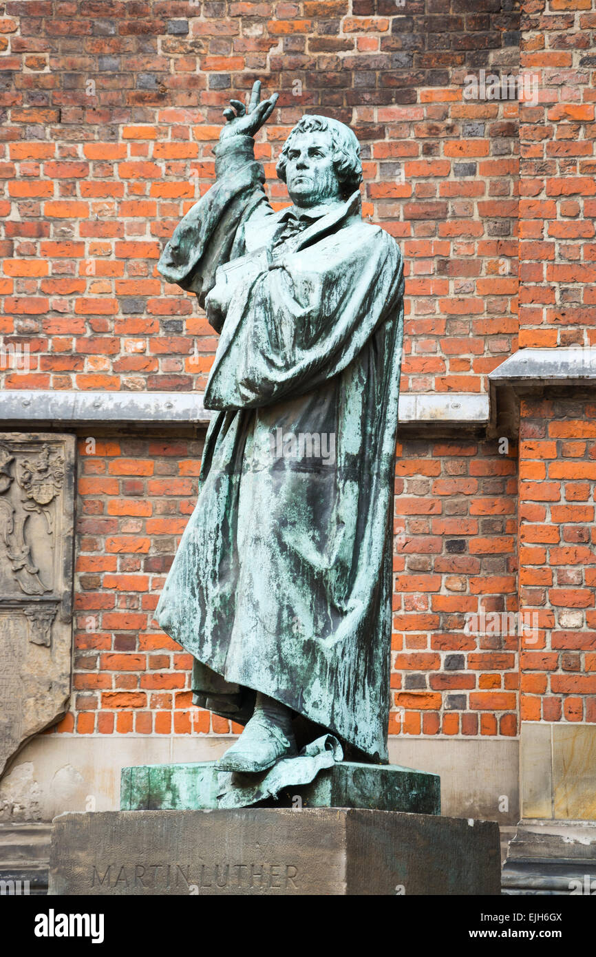 Lutheranism catholicism 16th century hi-res stock photography and ...