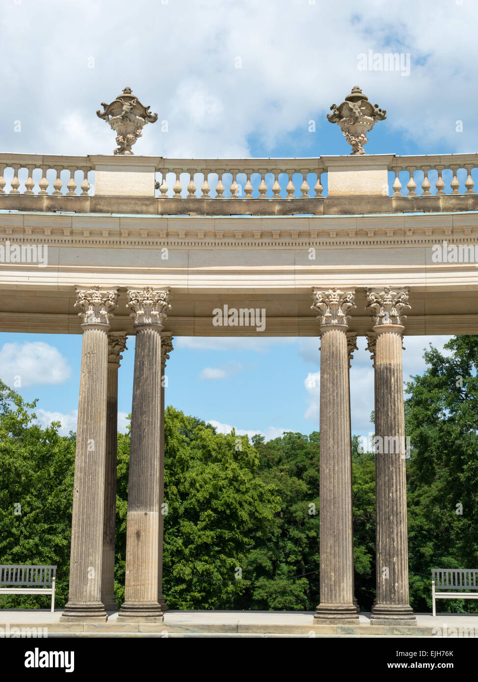 Pillared construction hi-res stock photography and images - Alamy