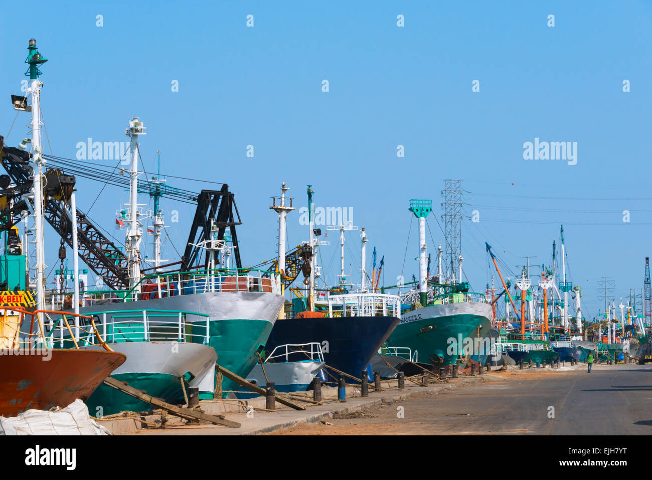 Ships in the old harbor, Surubaya, East Java, Indonesia Stock Photo - Alamy