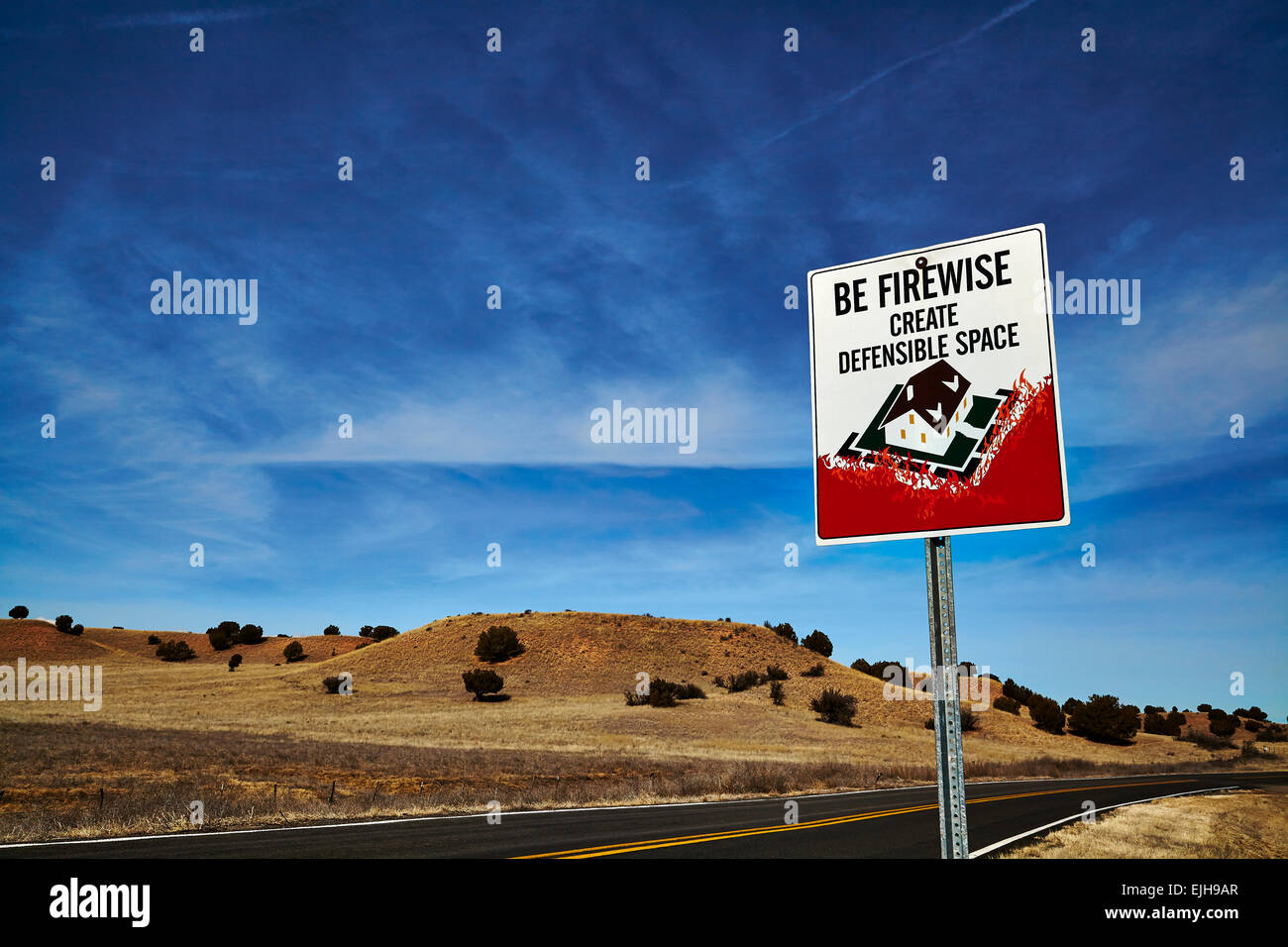 Create defensible space sign hi-res stock photography and images - Alamy