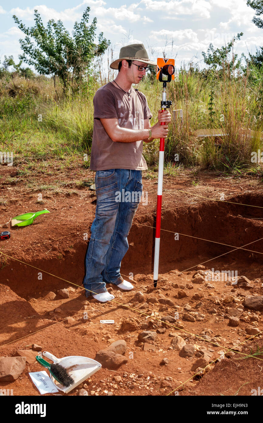Archaeologist dig hi-res stock photography and images - Alamy