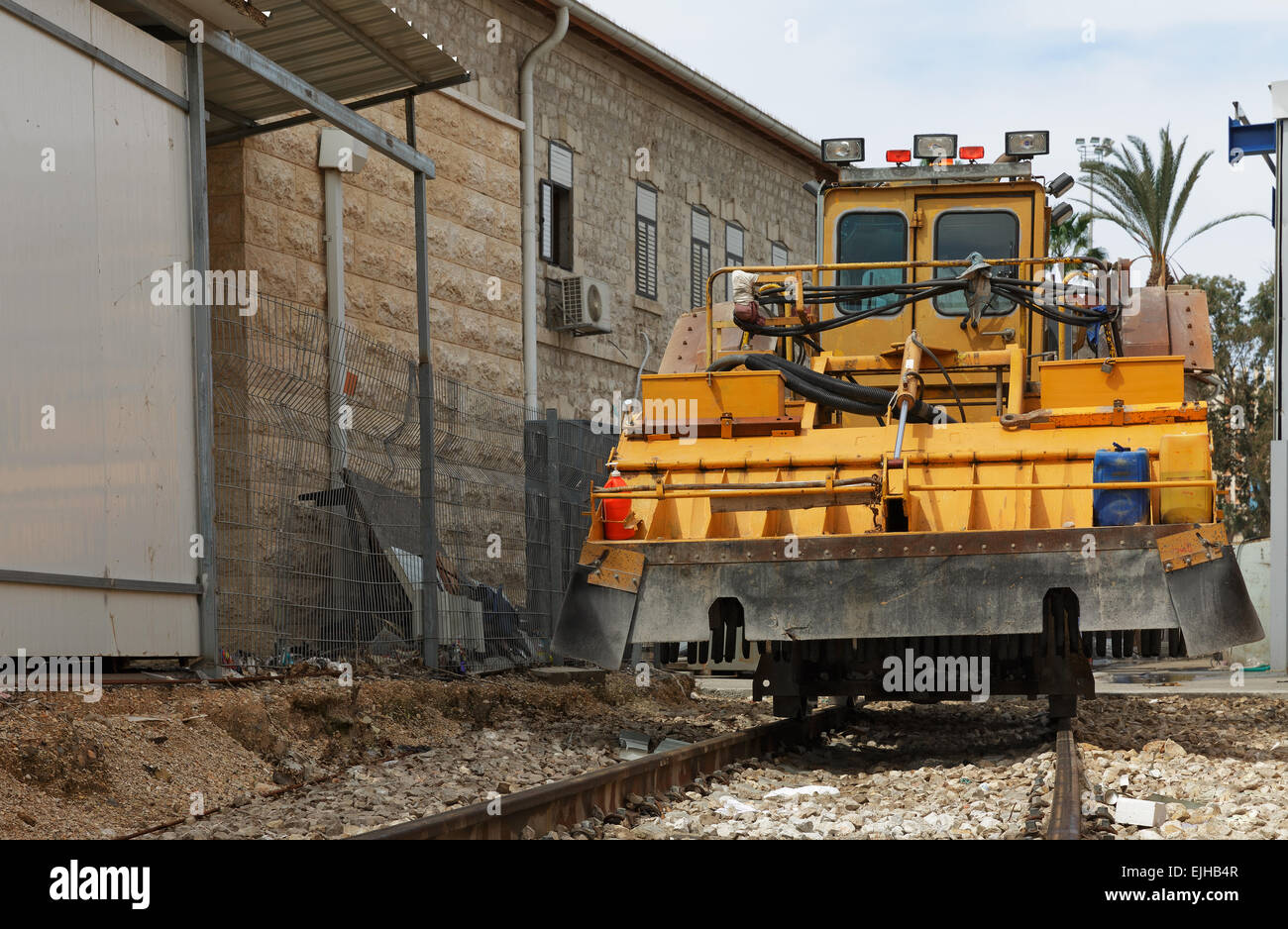 Yellow track hi-res stock photography and images - Alamy