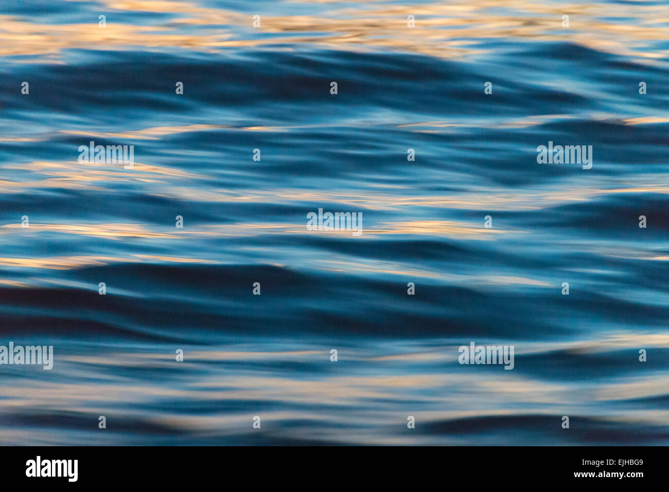 Ripples the water hi-res stock photography and images - Alamy