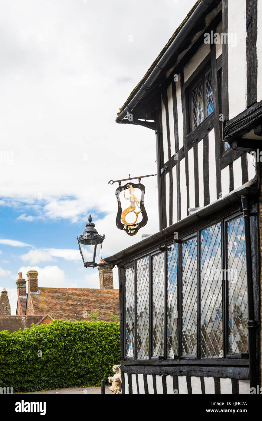 Mermaid Inn, town of Rye, Sussex, England Stock Photo - Alamy