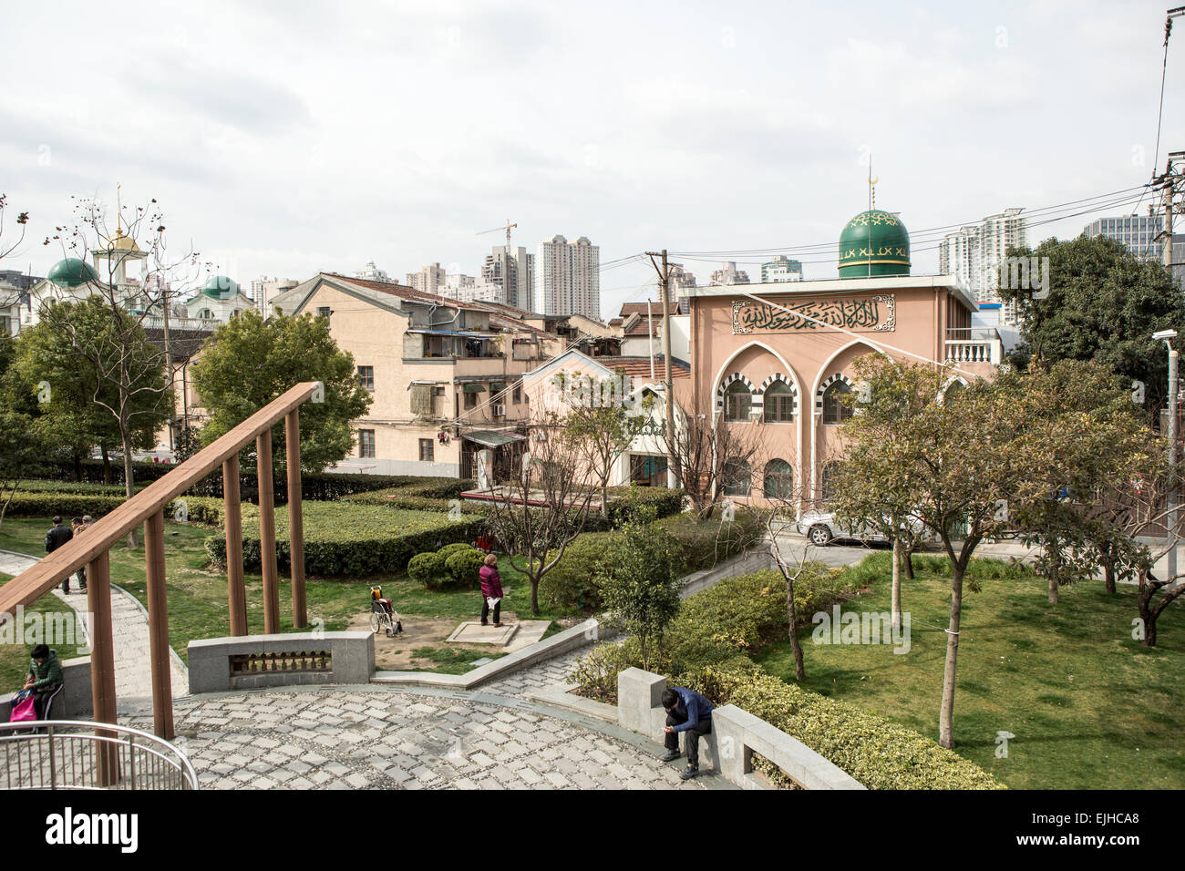 The exterior of the Xiaotaoyuan Women's Mosque in Shanghai, China Stock ...