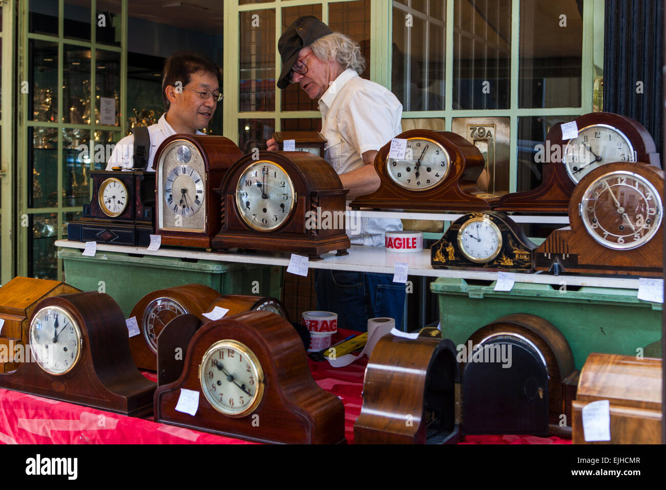 London road clock hi-res stock photography and images - Alamy