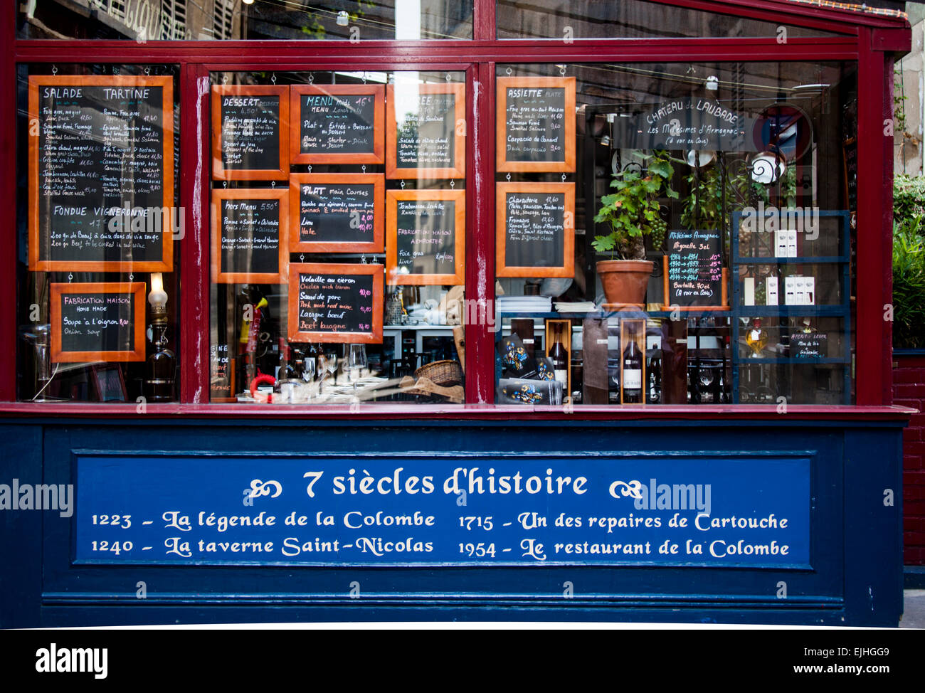 Colombe hi-res stock photography and images - Alamy