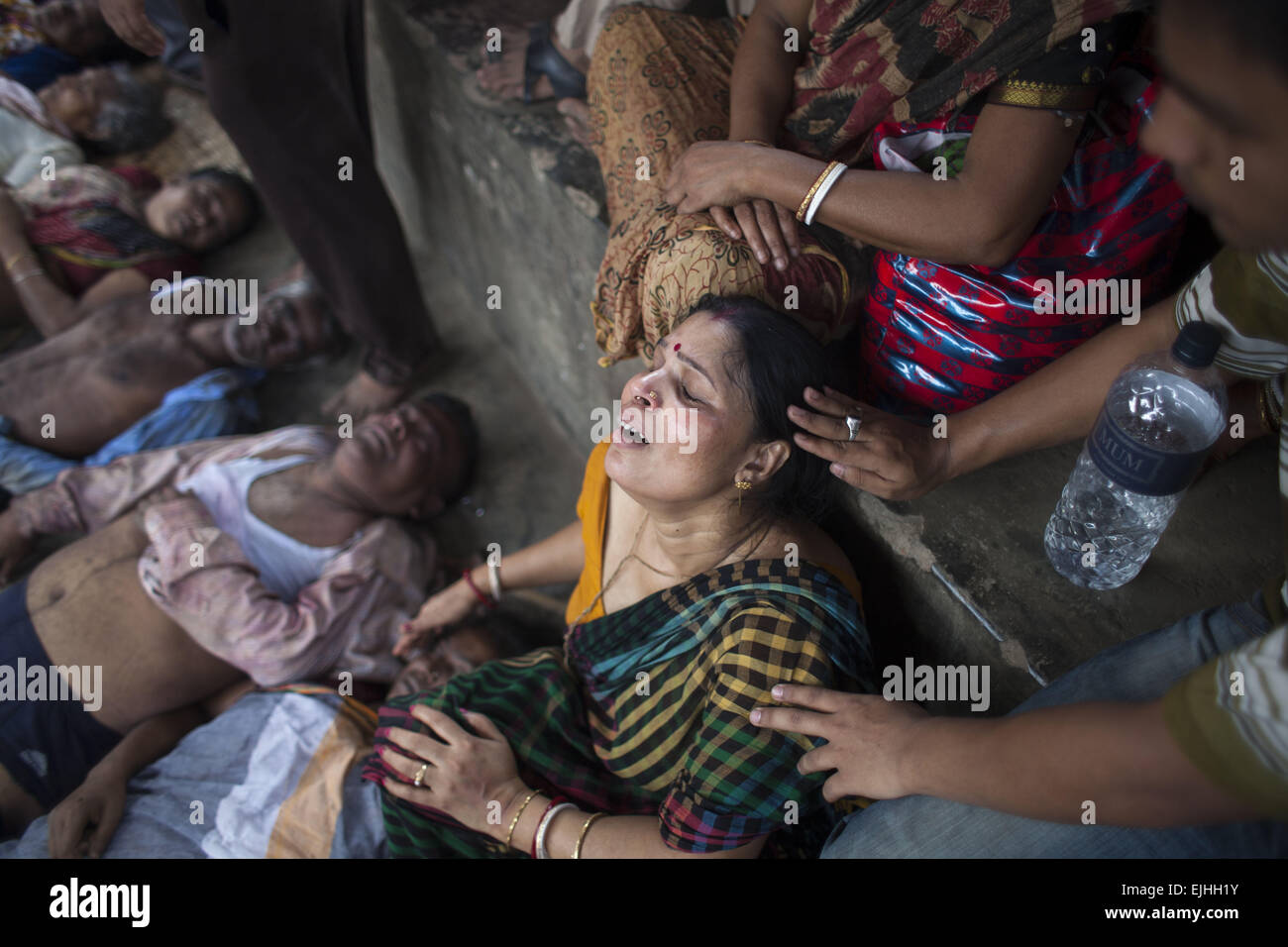 Hindu female dead body old High Resolution Stock Photography and Images ...