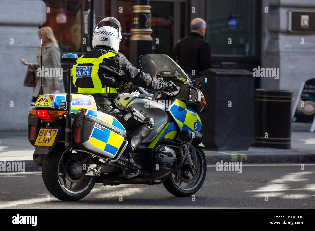Policeman on motorcycle in London, England Stock Photo - Alamy