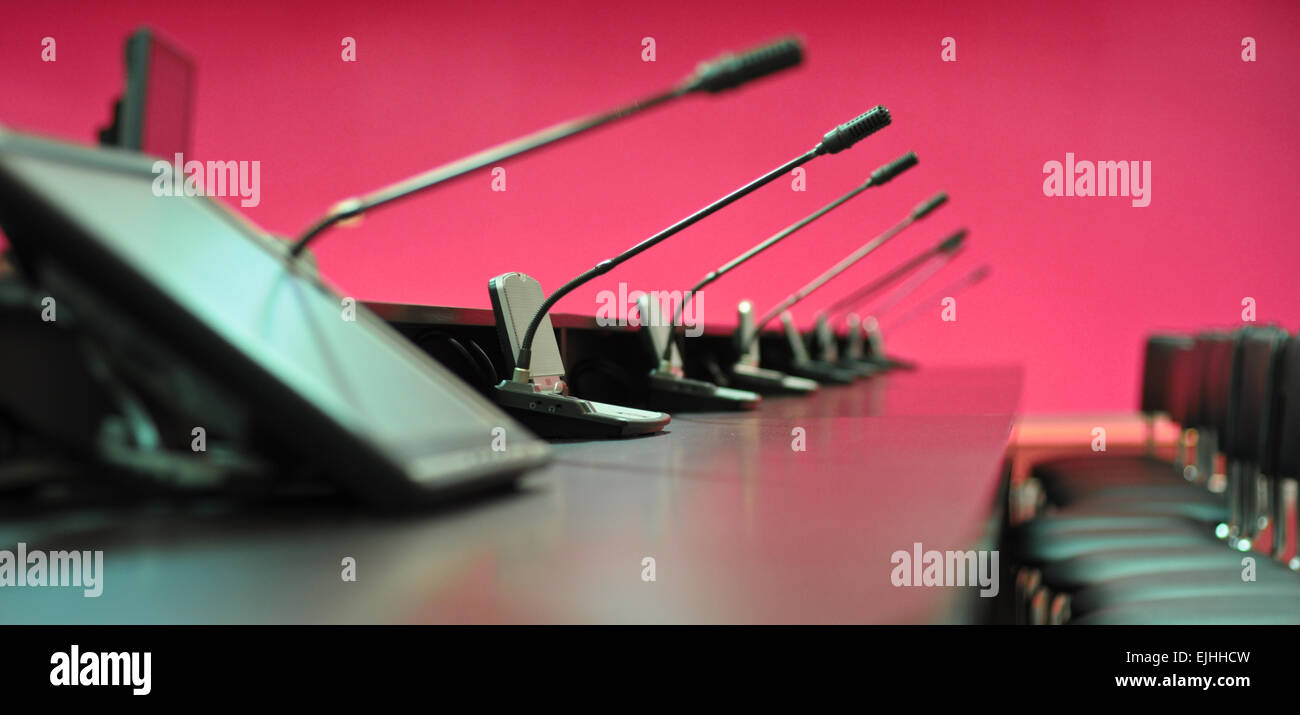 Microphones conference table hi-res stock photography and images - Alamy