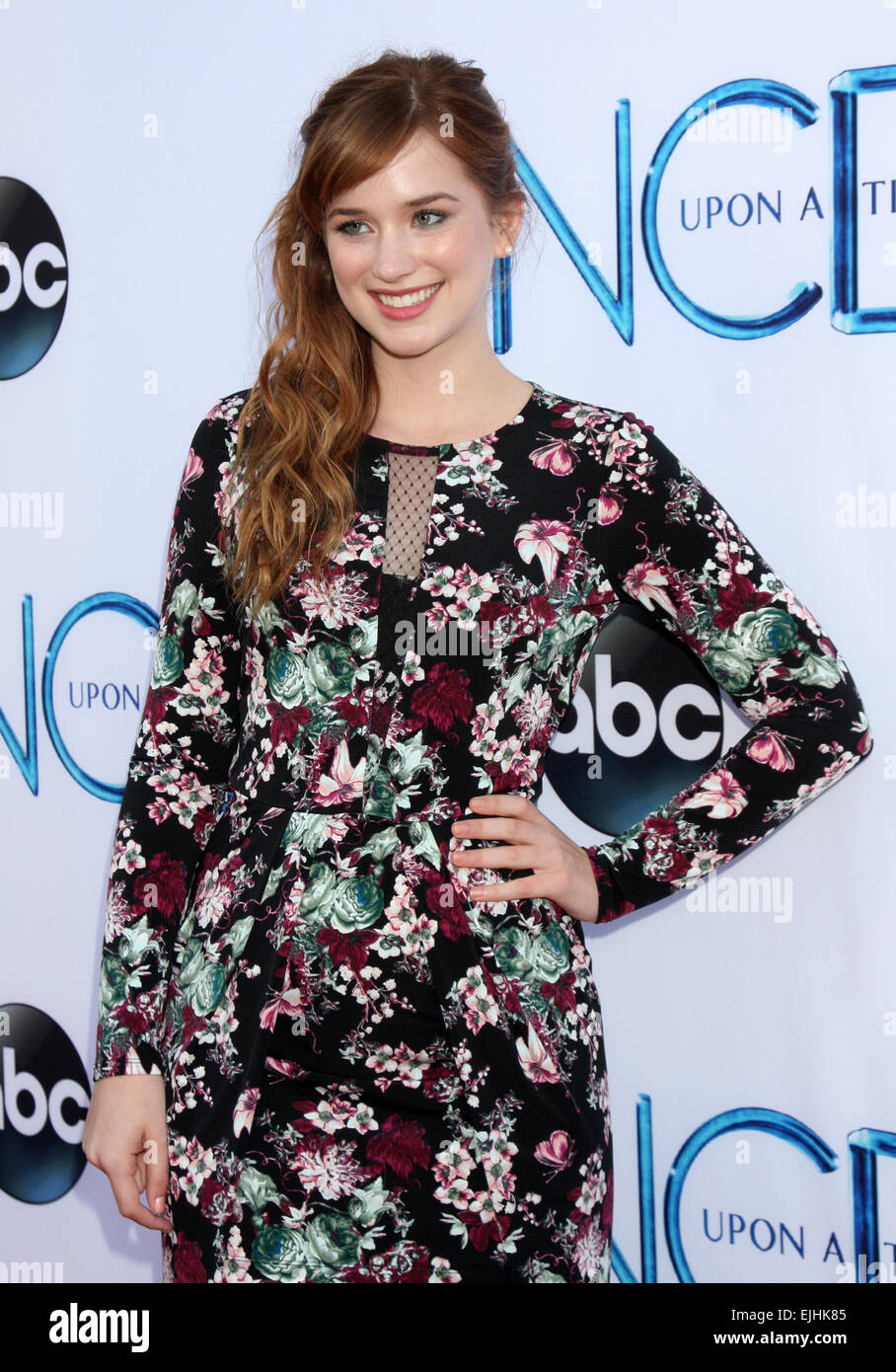 Elizabeth lail once upon a time hi-res stock photography and images - Alamy