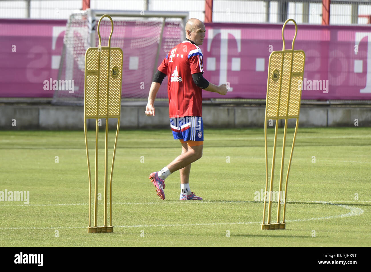 Bayern Munich soccer team at Säbener Straße street training ground ...