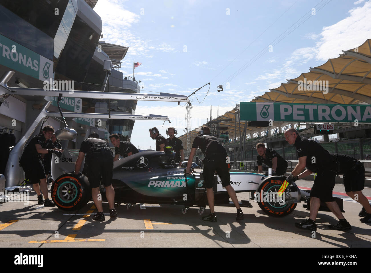 Mercedes amg petronas formula one team hi-res stock photography and ...