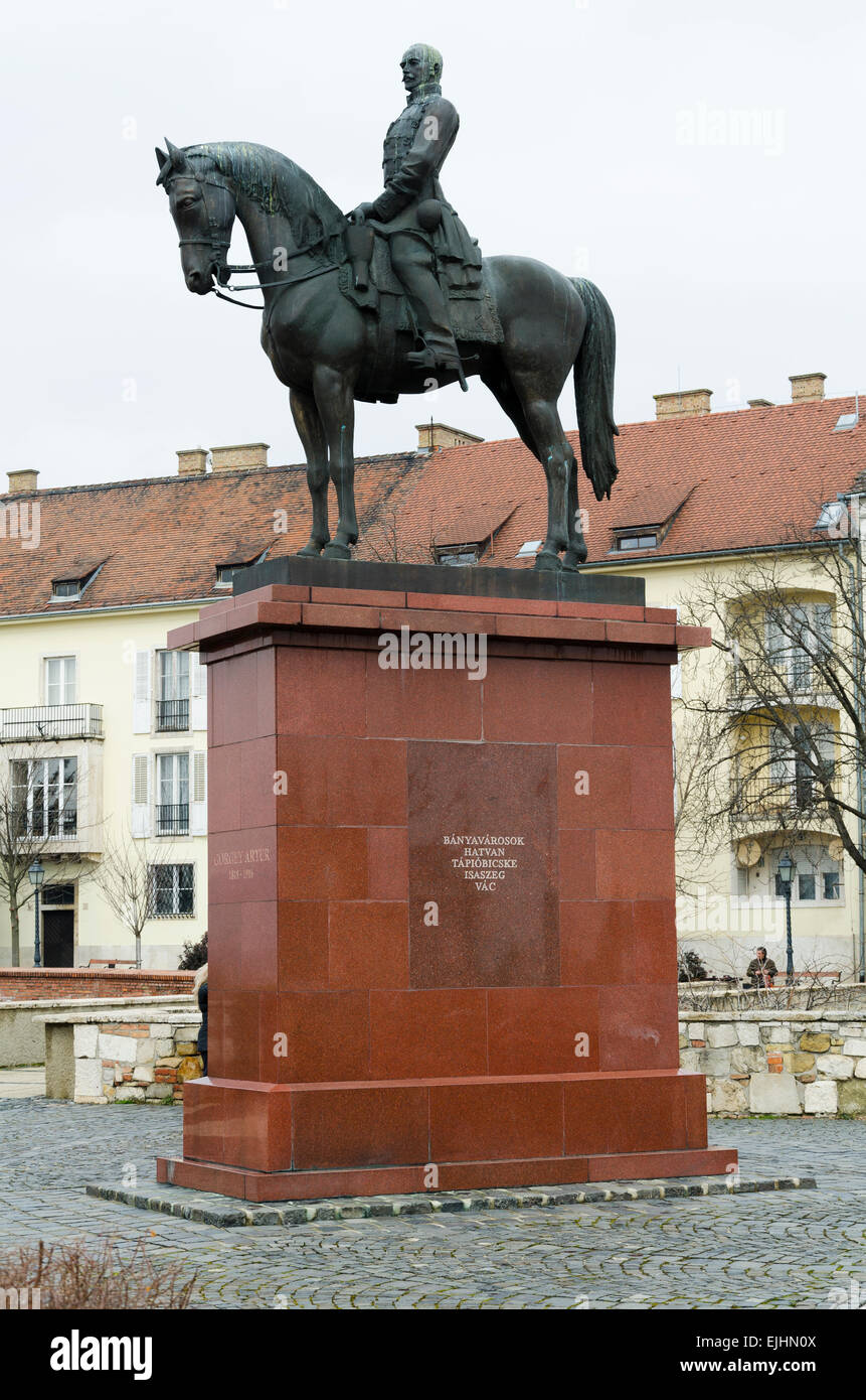 Statue of Gorgey Artur in Budapest Stock Photo - Alamy