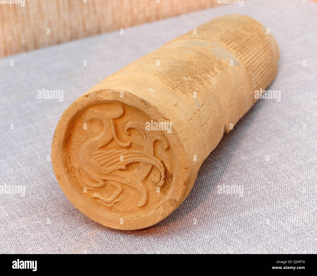 Xi'an, China's Shaanxi province. 27th Mar, 2015. A well-perseved eaves ...