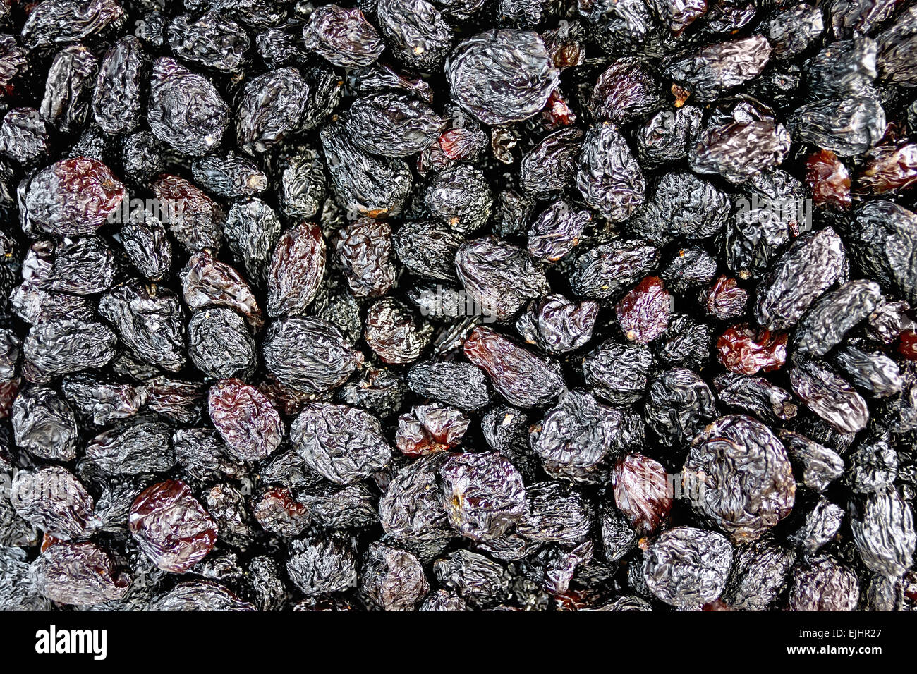Raisins black texture Stock Photo - Alamy