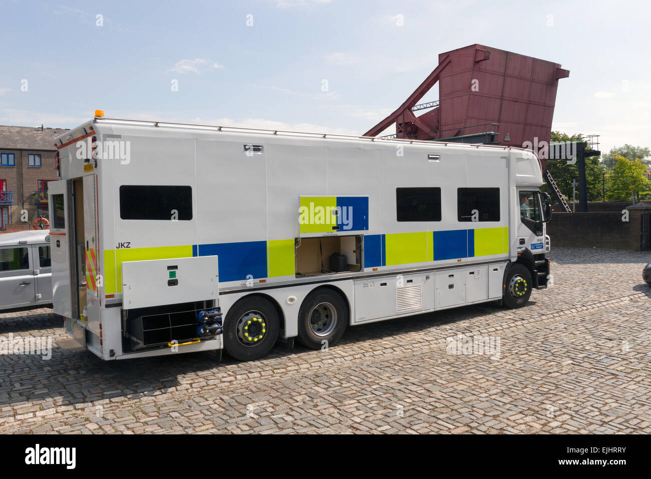 Metropolitan Police Service Marine Support Unit support vehicle Stock ...