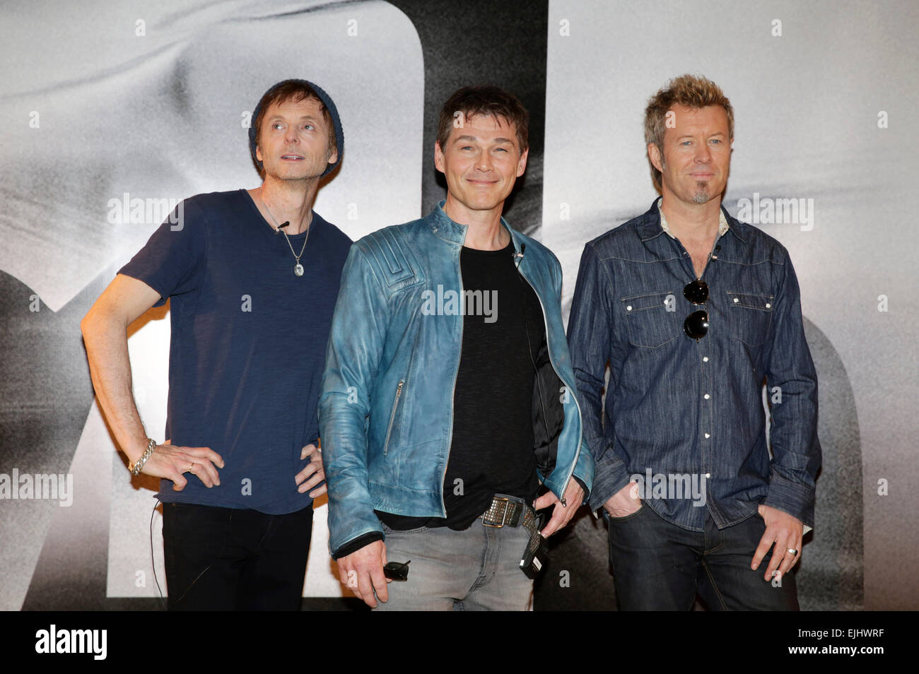 Celebrities singer singers maintenance celebrities reel strip arts ...