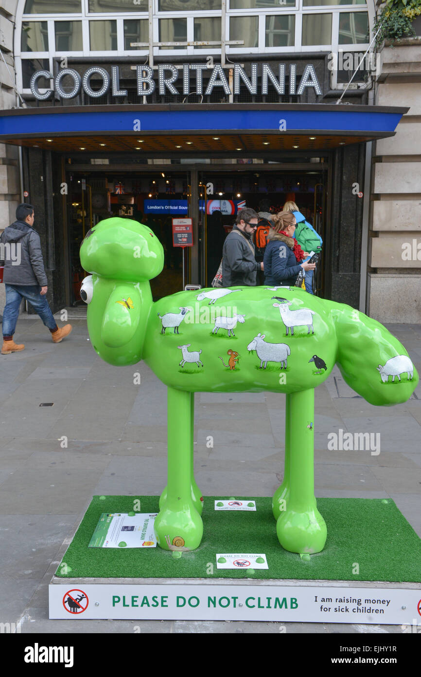 Gruffalo sculptures hi-res stock photography and images - Alamy