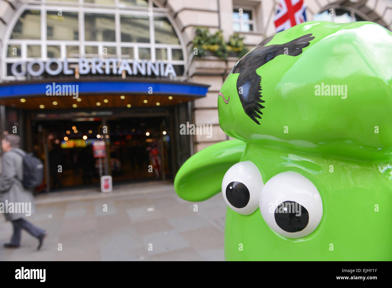 Piccadilly Circus, London, UK. 27th March 2015. The Gruffalo Shaun ...