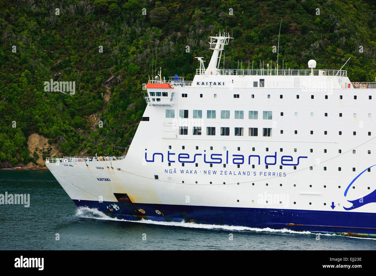 Ferry between north and south hi-res stock photography and images - Alamy