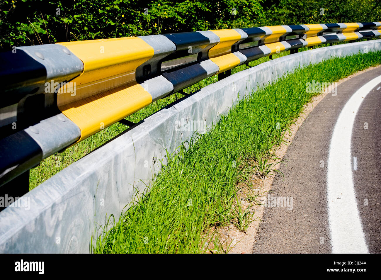 Pavement protection hi-res stock photography and images - Alamy