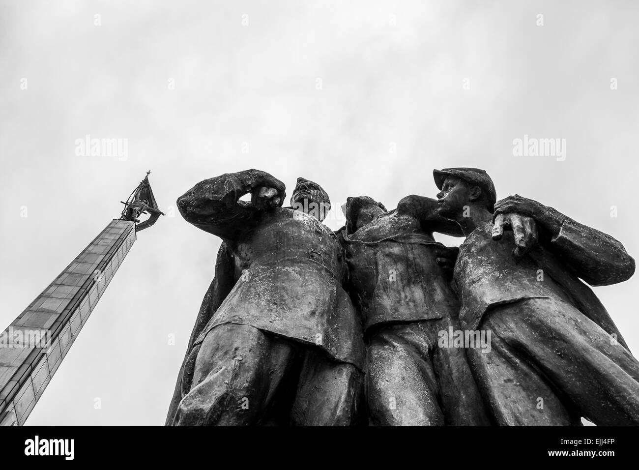 Ww2 statues hi-res stock photography and images - Alamy