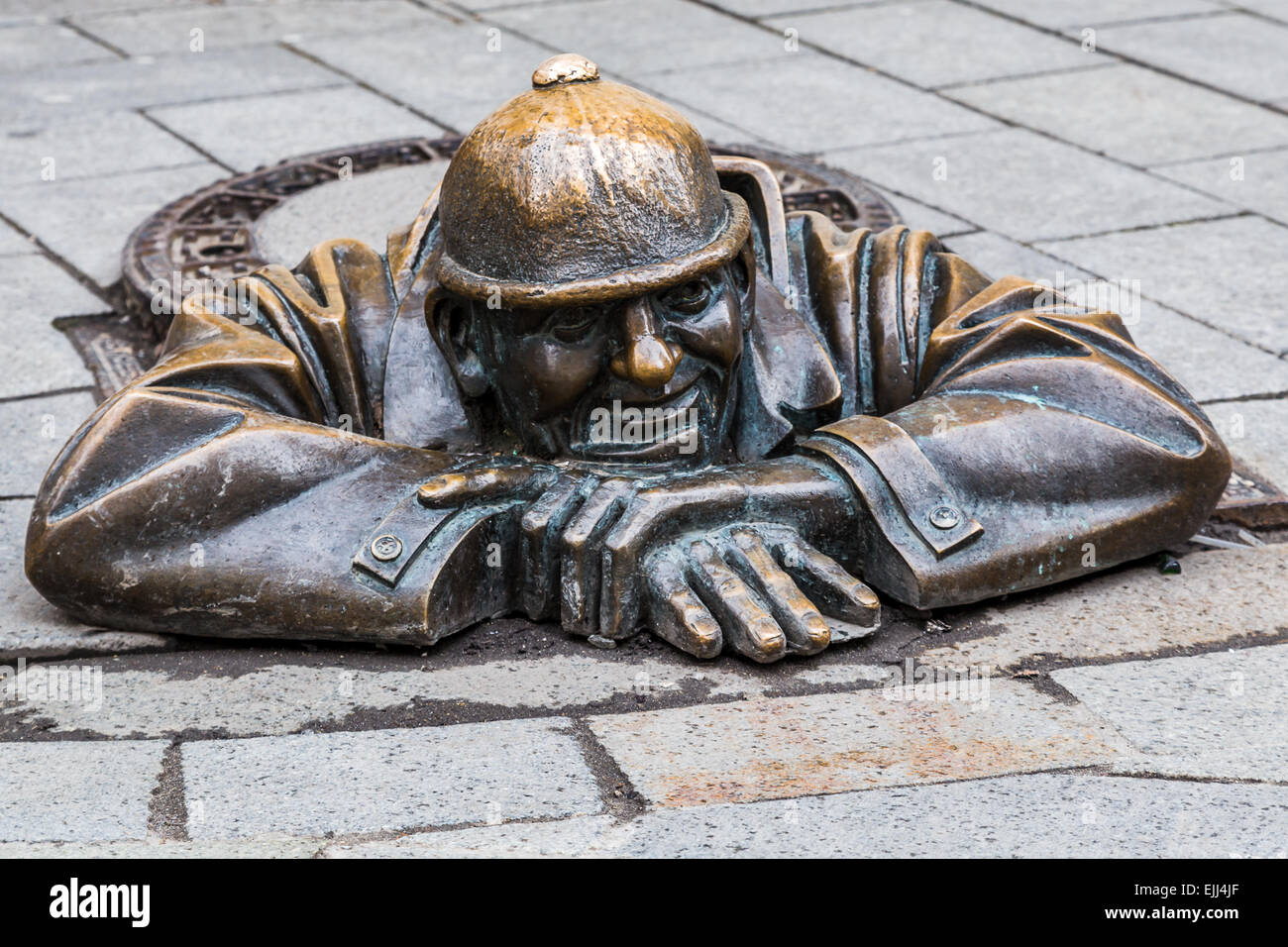 Statue of rubberneck in Bratislava Stock Photo - Alamy